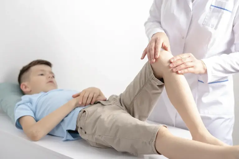 ¿Qué es la Sinovitis transitoria de cadera? - Costa Rica